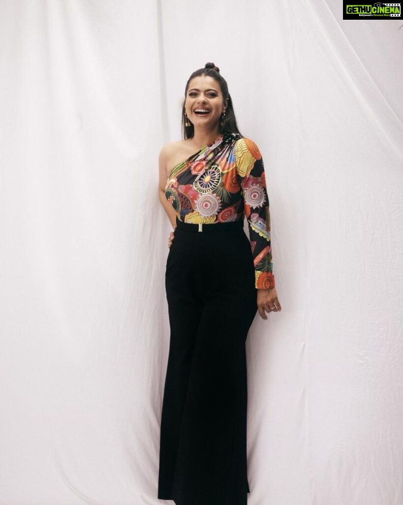 Actress Kajol HD Instagram Photos and Wallpapers July 2022 | Gethu Cinema