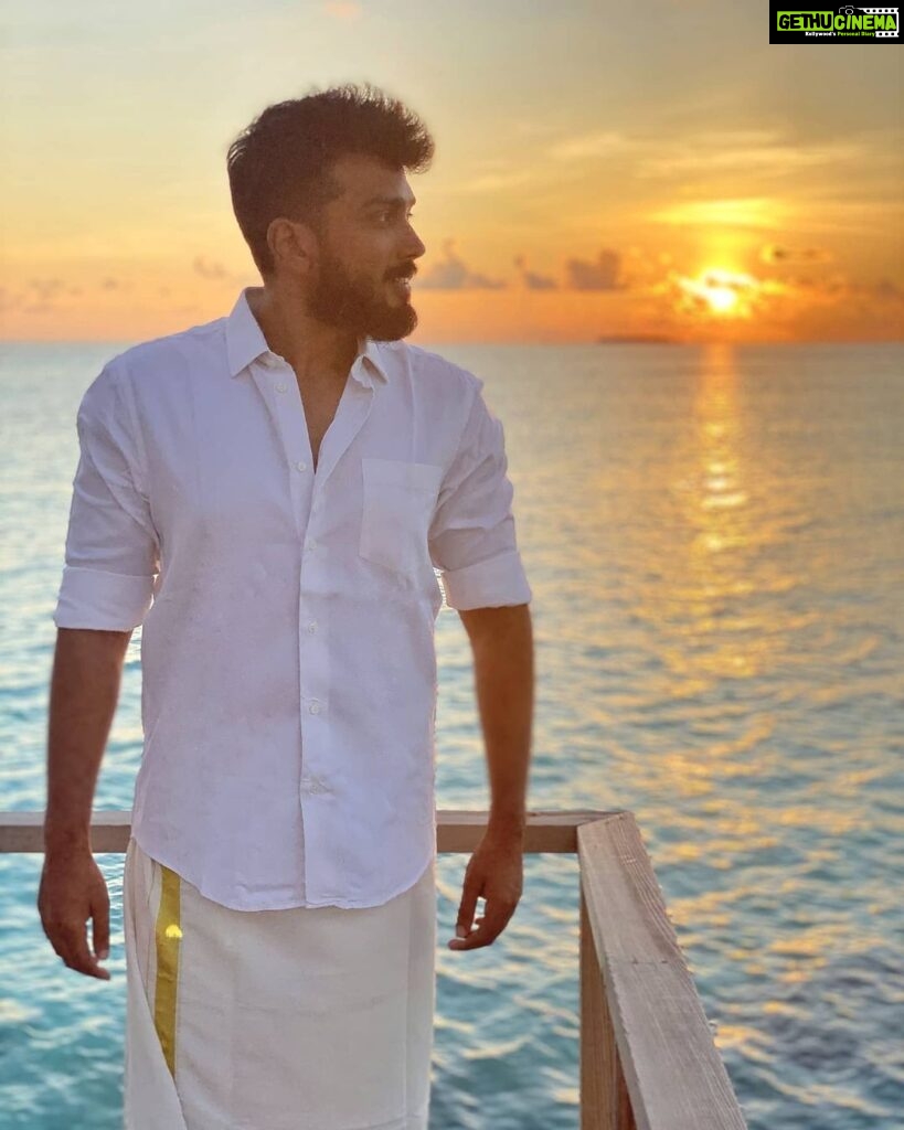 Kalidas Jayaram Instagram – The St. Regis Maldives Vommuli Resort ...