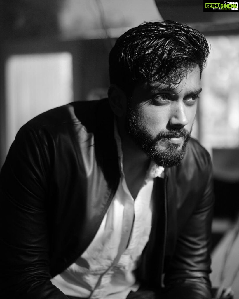 Actor Kalidas Jayaram HD Photos and Wallpapers July 2022 - Gethu Cinema