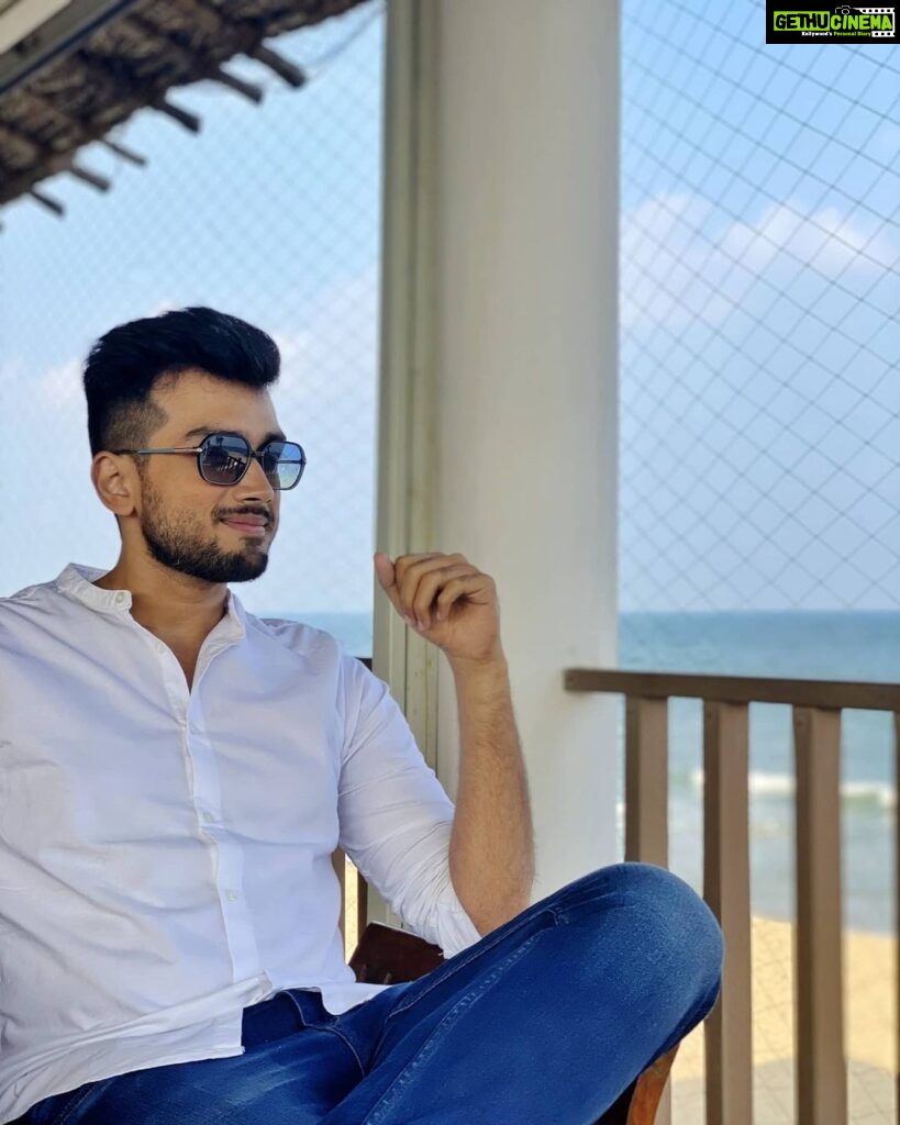 Actor Kalidas Jayaram HD Instagram Photos and Wallpapers February 2021 ...