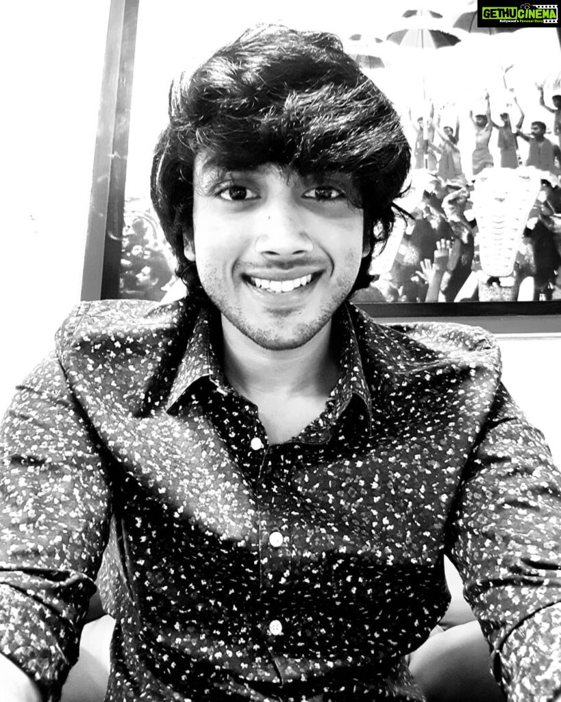 Kalidas Jayaram Instagram – With our honourable CM 😁 Pinarayi | Gethu ...