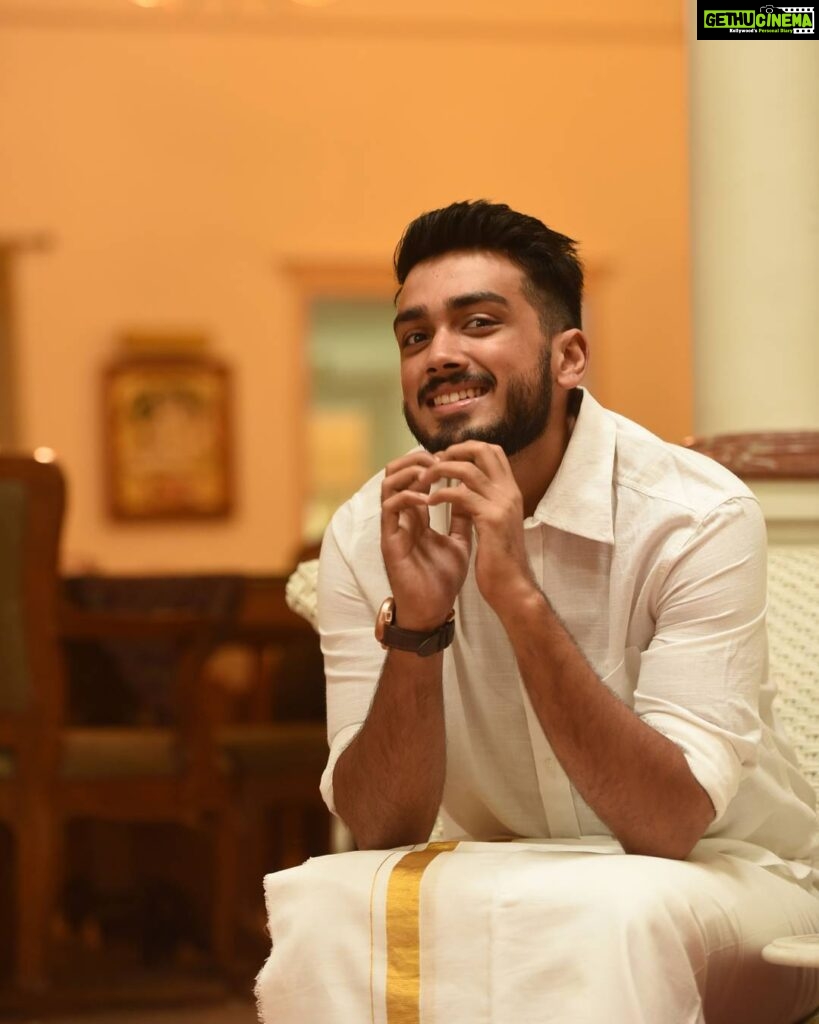 Actor Kalidas Jayaram HD Photos and Wallpapers March 2018 | Gethu Cinema
