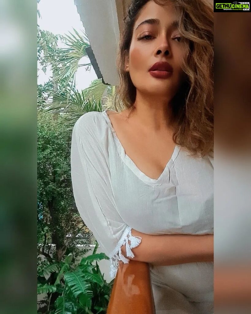 Kiran Rathod Instagram – I smile because I have no idea what is going ...