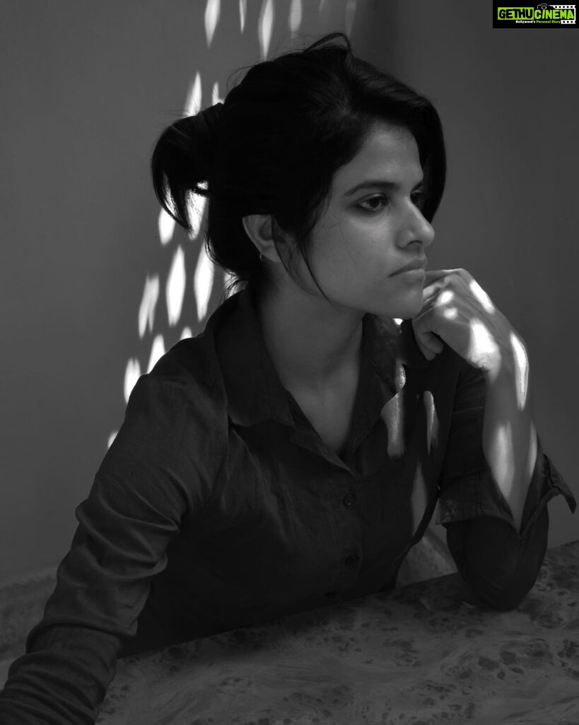 Actress Maya Sundarakrishnan HD Instagram Photos and Wallpapers ...