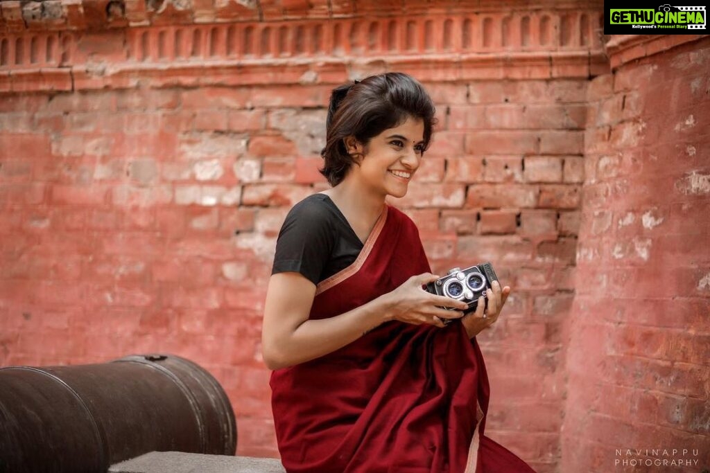 Maya Sundarakrishnan Instagram - The ‘act’ of photography.😛 P.C ...