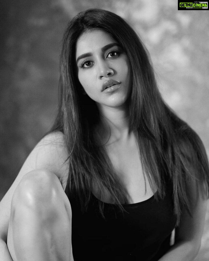 Actress Nabha Natesh HD Photos and Wallpapers February 2021 | Gethu Cinema