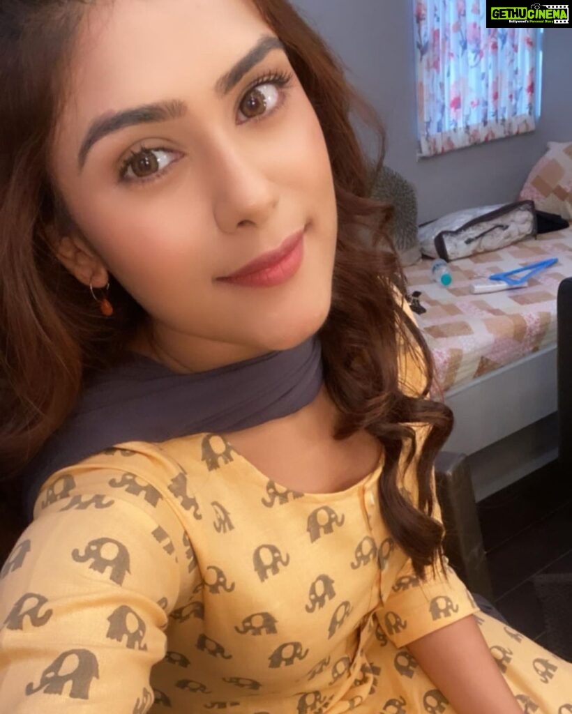 Actress Naira Shah HD Instagram Photos and Wallpapers May 2021 | Gethu ...