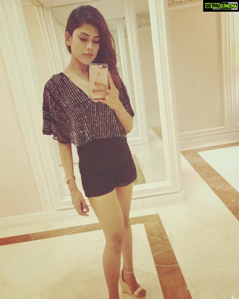 Actress Naira Shah HD Instagram Photos and Wallpapers October 2018 ...
