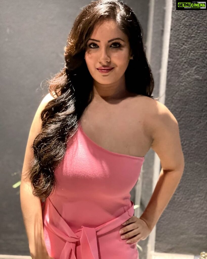 Actress Pooja Bose HD Instagram Photos and Wallpapers July 2022 | Gethu ...