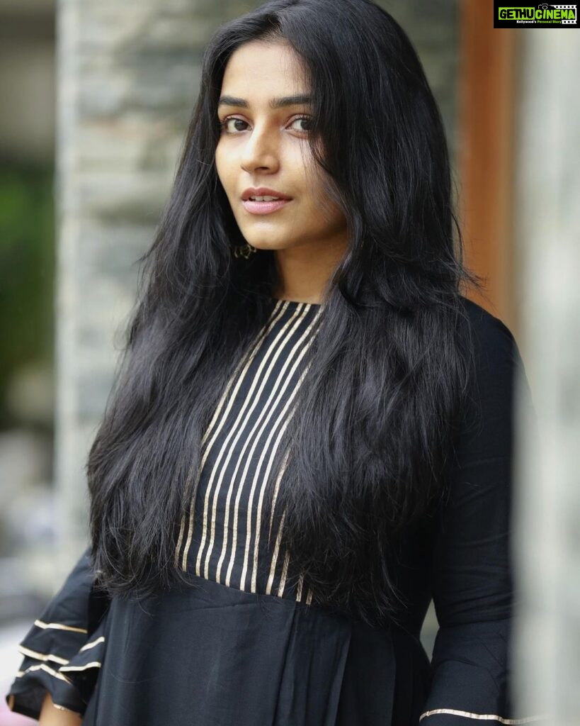 Actress Rajisha Vijayan HD Instagram Photos and Wallpapers August 2020 ...