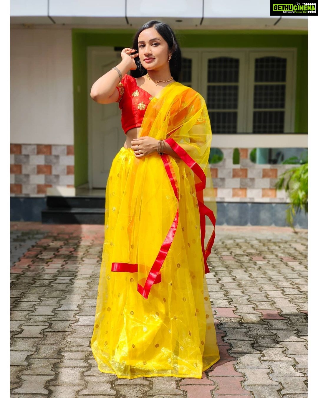 Actress Raveena Daha HD Photos and Wallpapers August 2021 - Gethu Cinema