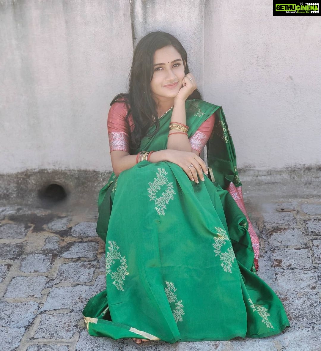 Raveena Daha Instagram – Life always plays opposite expectations! 💯 ...