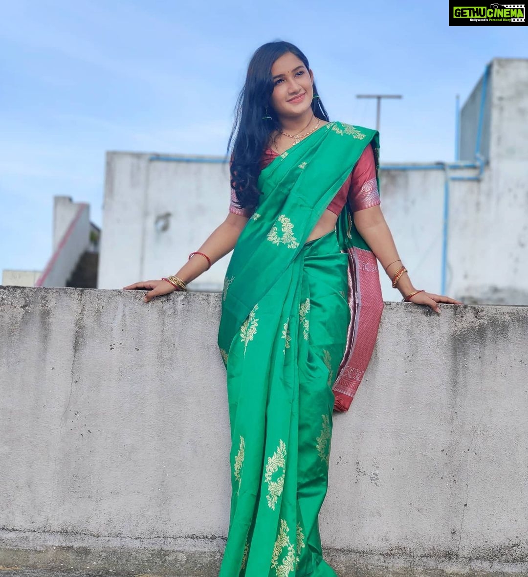 Raveena Daha Instagram – Life always plays opposite expectations! 💯 ...