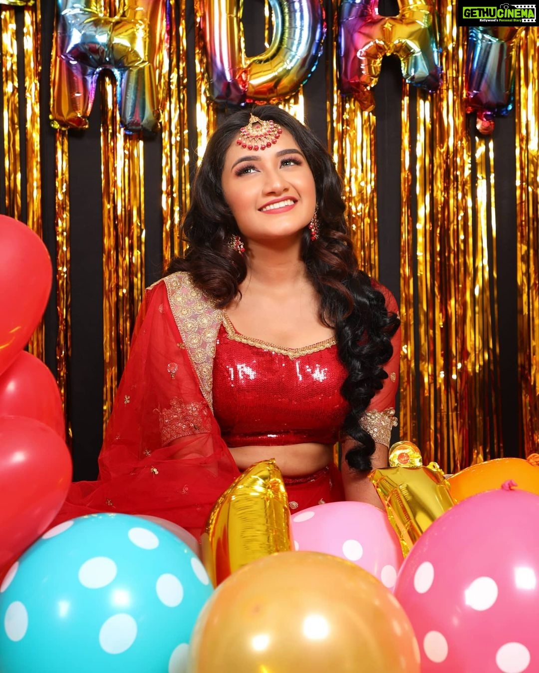 Actress Raveena Daha HD Photos and Wallpapers October 2020 - Gethu Cinema