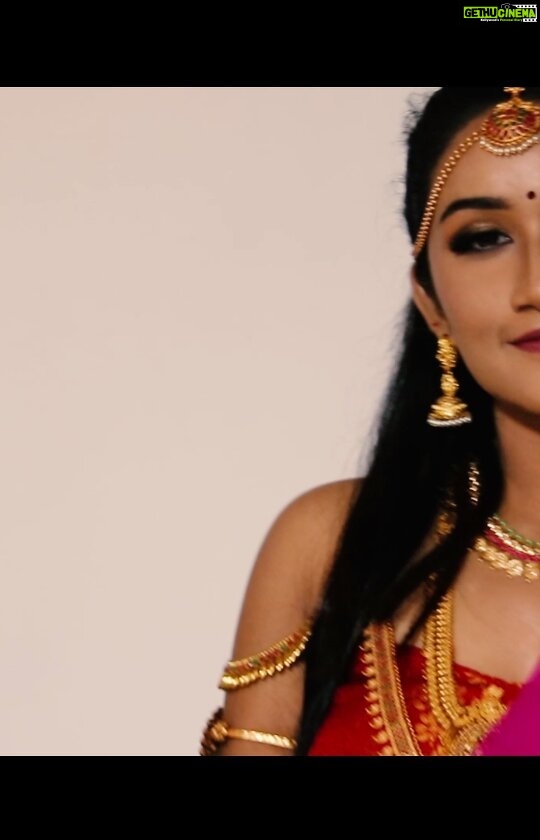 Raveena Daha Instagram – A tribute to fiction and non-fiction Queens of ...