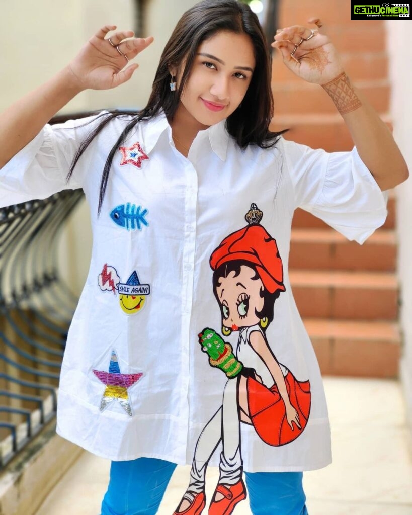 Actress Raveena Daha HD Photos and Wallpapers December 2021 - Gethu Cinema