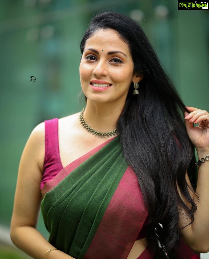 Actress Sadha HD Photos and Wallpapers July 2022 - Gethu Cinema