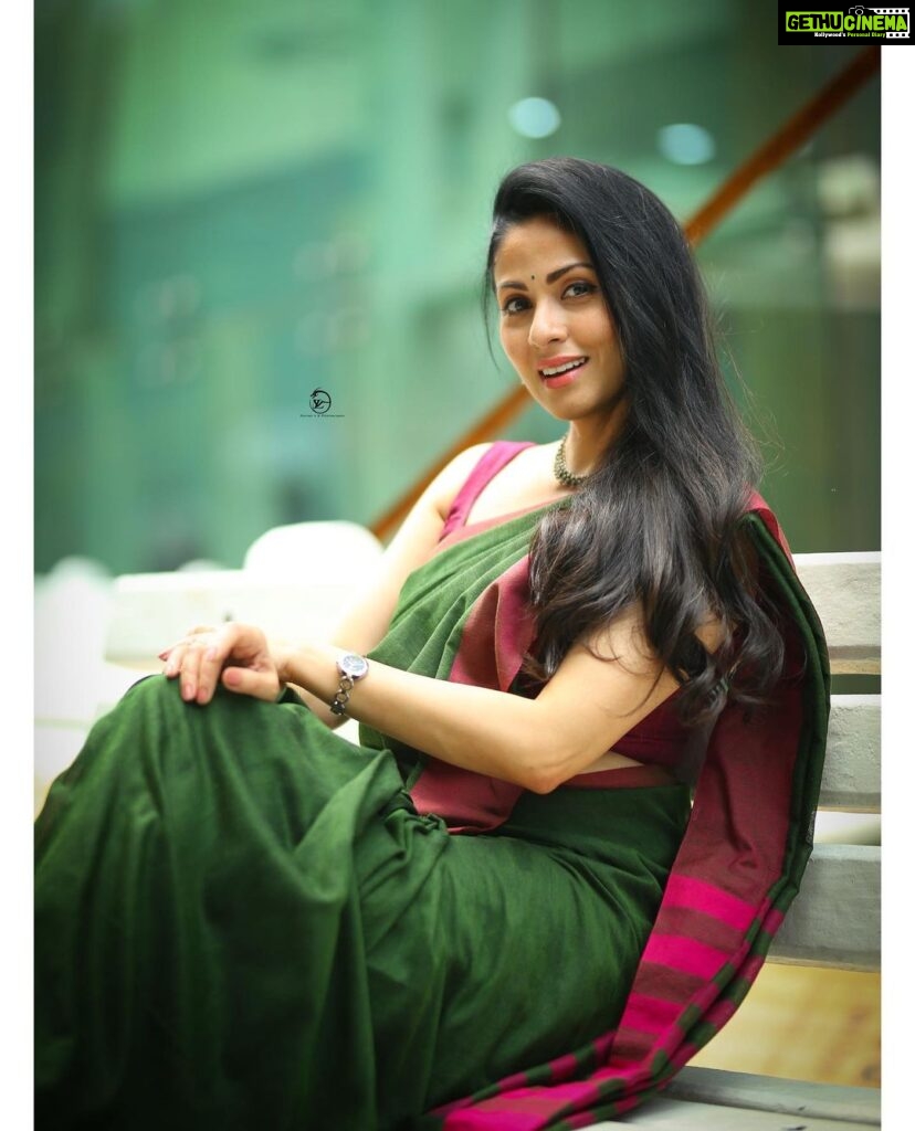 Actress Sadha HD Photos and Wallpapers July 2022 - Gethu Cinema