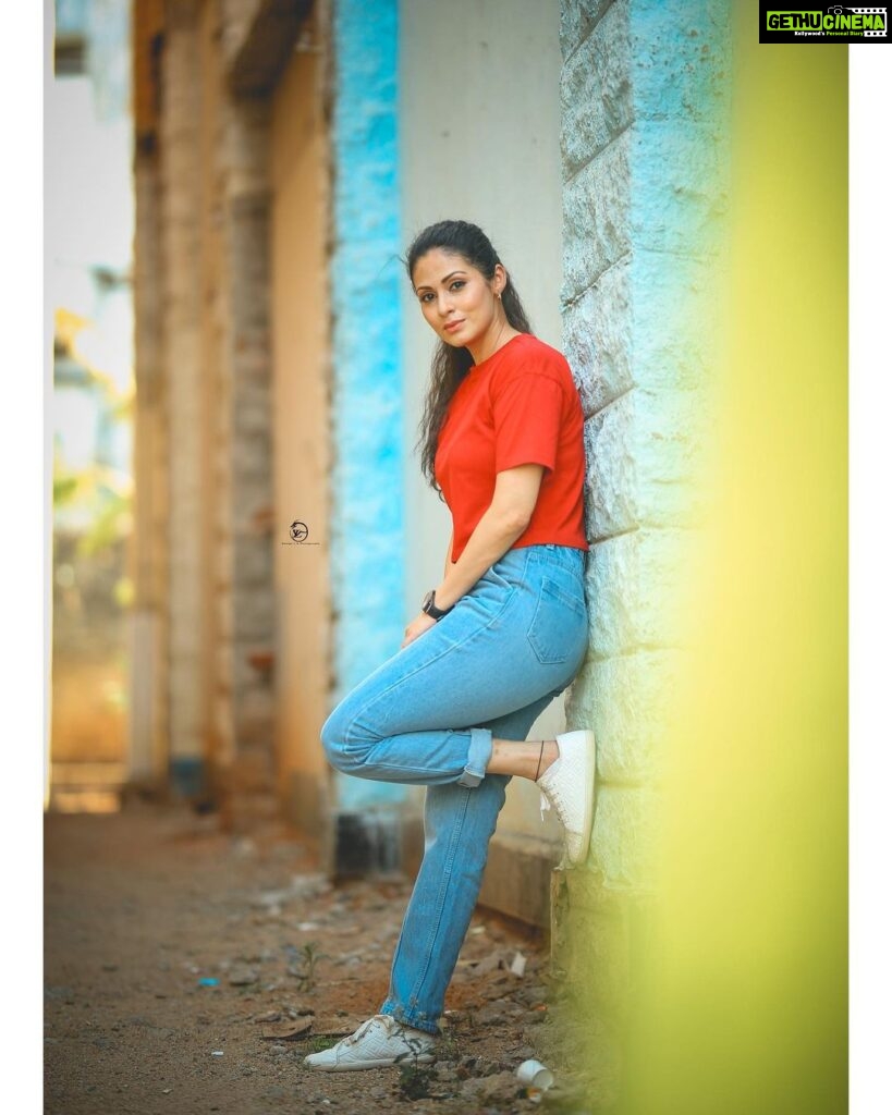 Actress Sadha HD Instagram Photos and Wallpapers July 2022 | Gethu Cinema