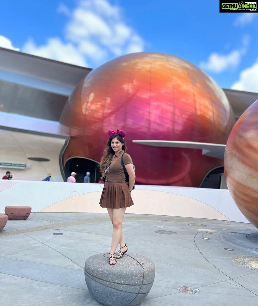 Actress Sherin HD Instagram Photos and Wallpapers July 2022 | Gethu Cinema
