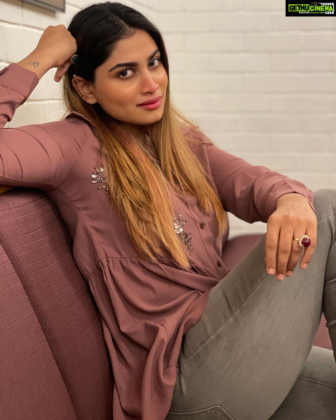 Shivani Narayanan Instagram – Why not a #nofilter casual post on a ...