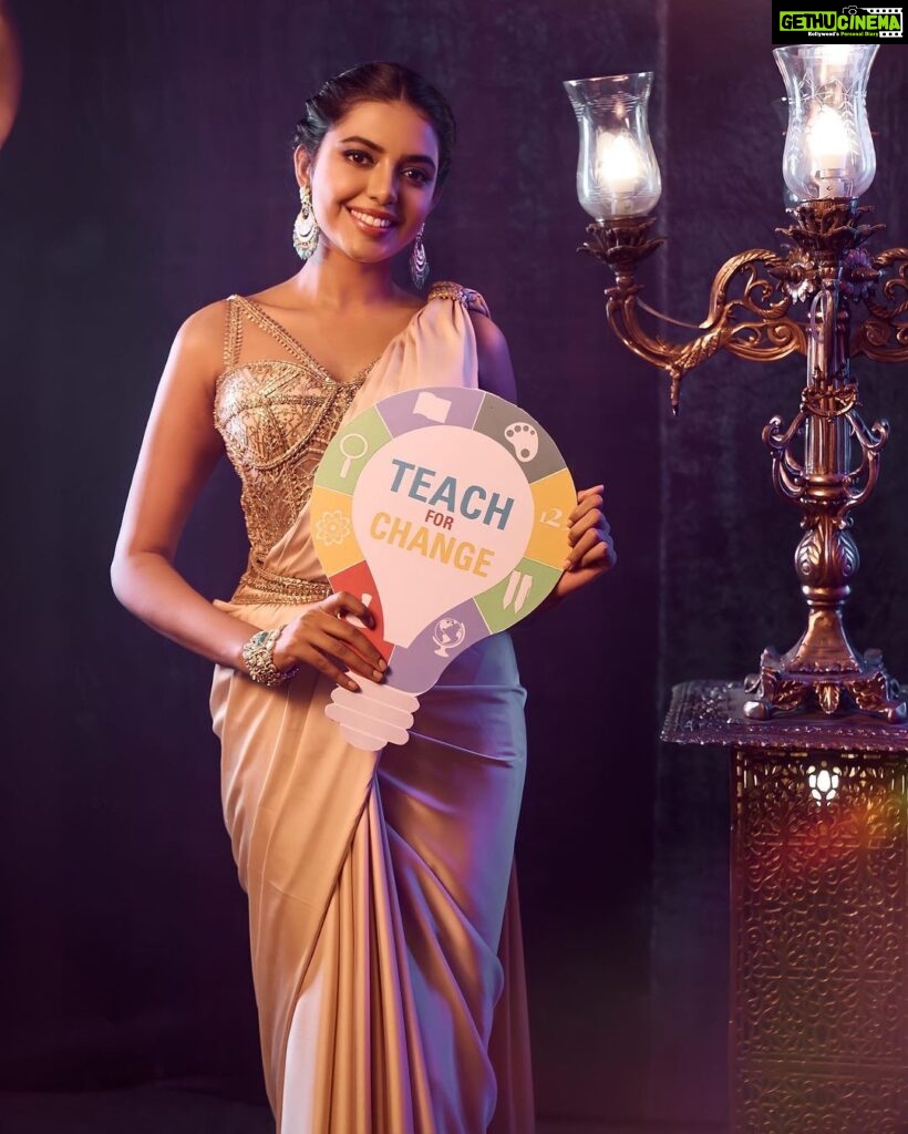 Actress Shivani Rajashekar HD Instagram Photos and Wallpapers April ...