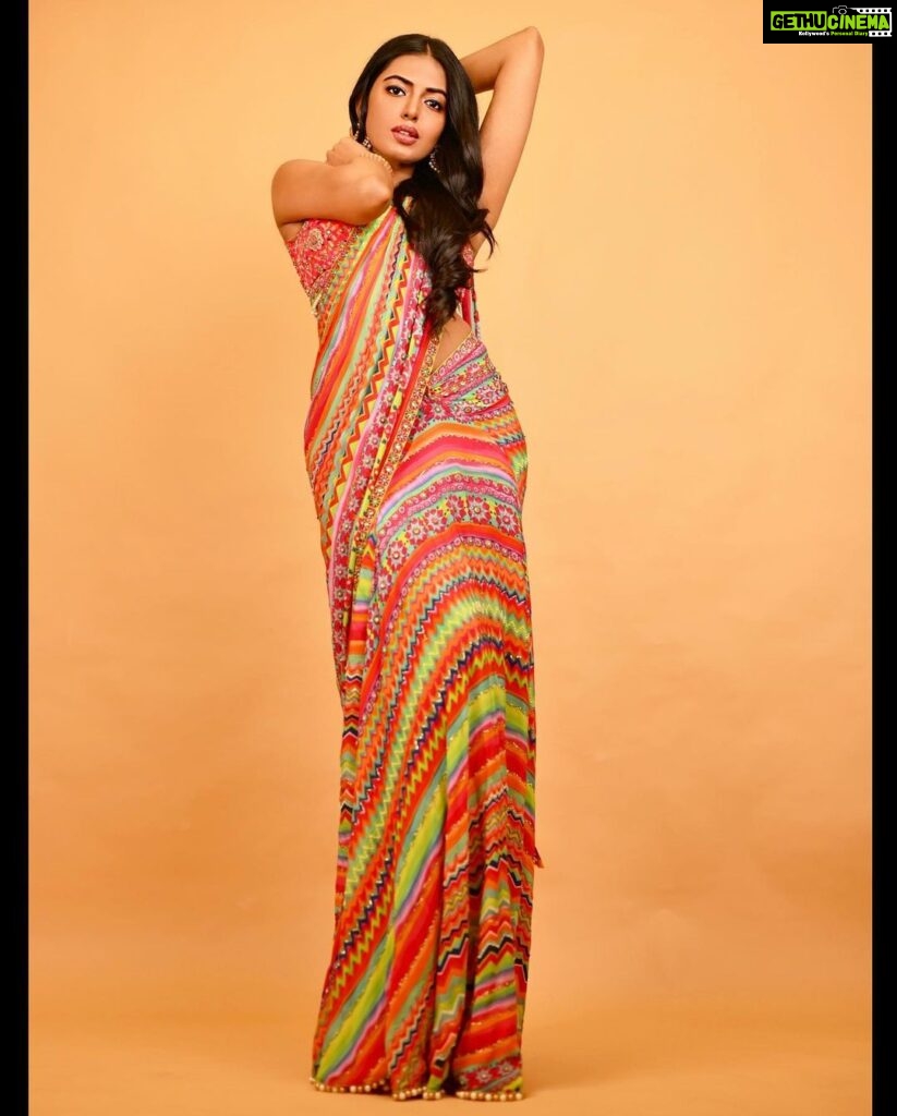 Actress Shivani Rajashekar HD Instagram Photos and Wallpapers March ...
