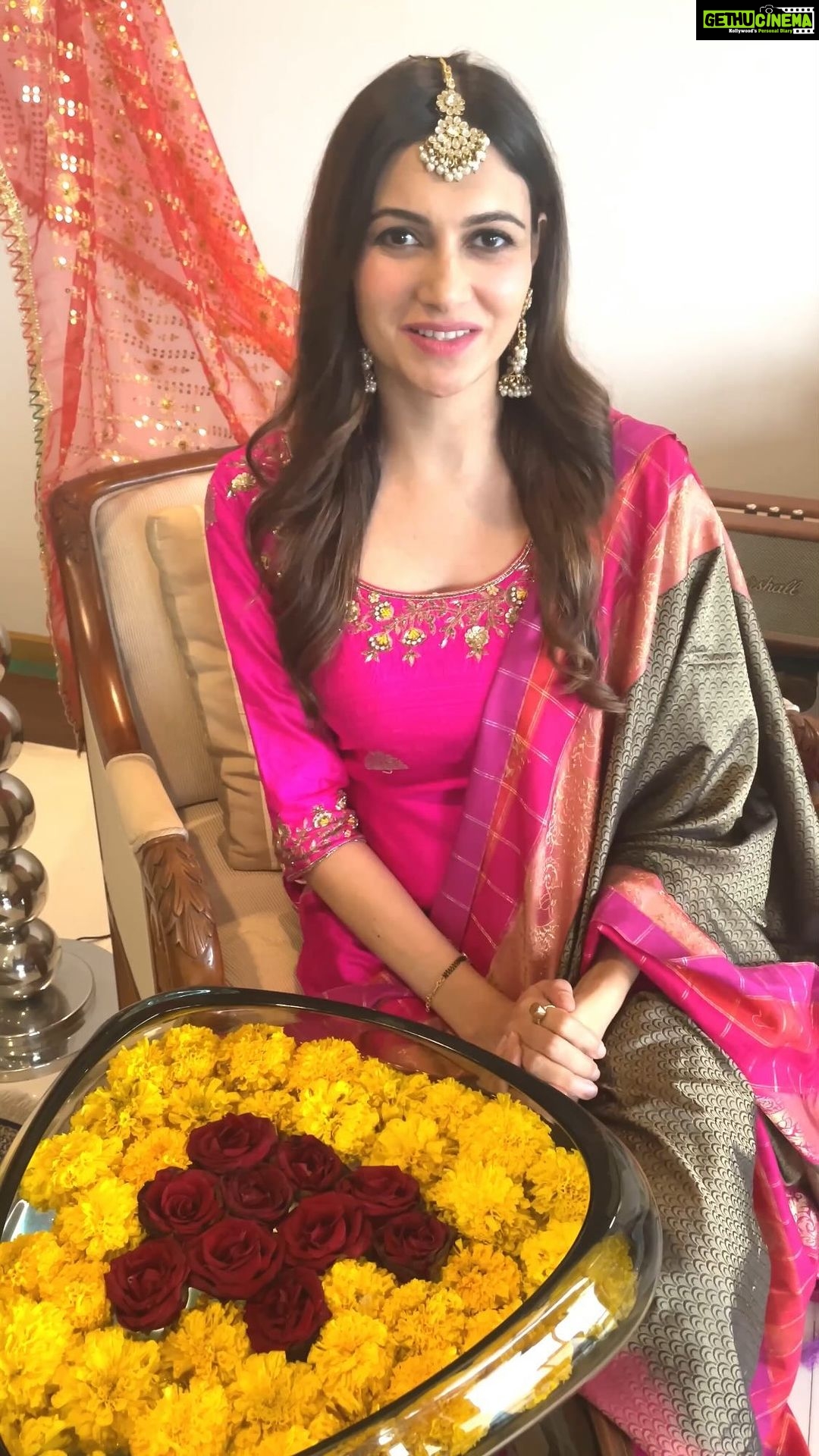 Simran Kaur Mundi Instagram – Teej is here which means a new look. Thanks to L’Oreal Paris ...