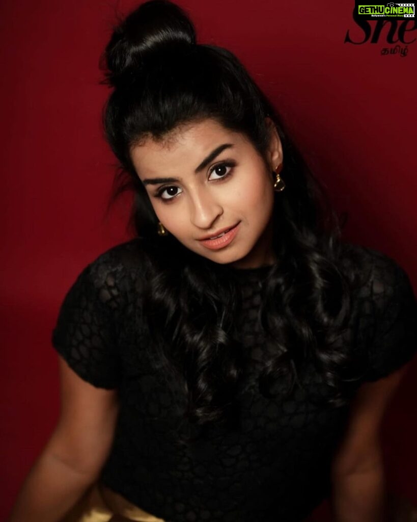 Actress Sivaangi Krishnakumar HD Instagram Photos and Wallpapers July ...