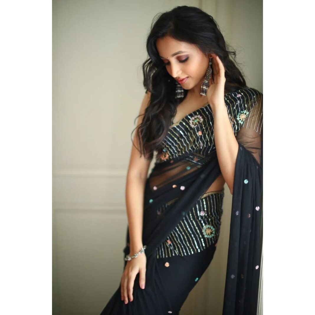 Actress Srinidhi Ramesh Shetty HD Instagram Photos and Wallpapers July ...