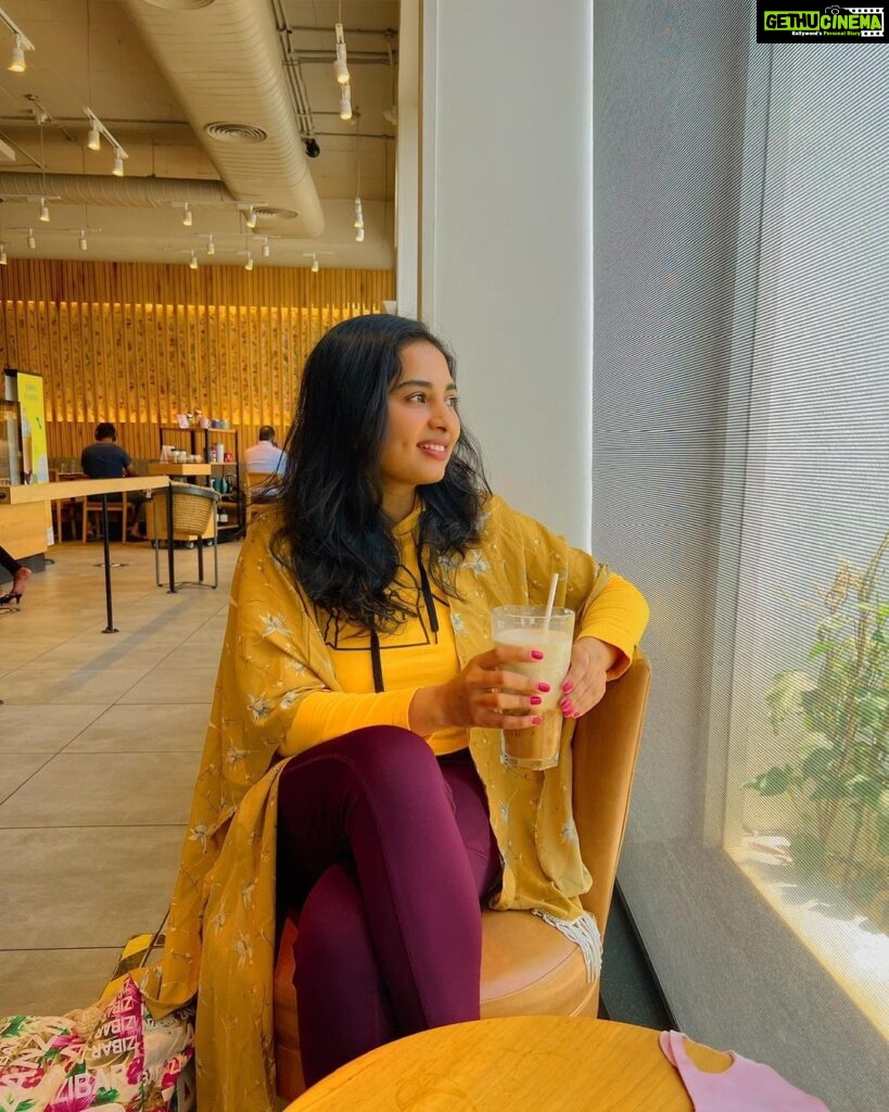 Actress Srushti Dange HD Photos and Wallpapers July 2022 - Gethu Cinema
