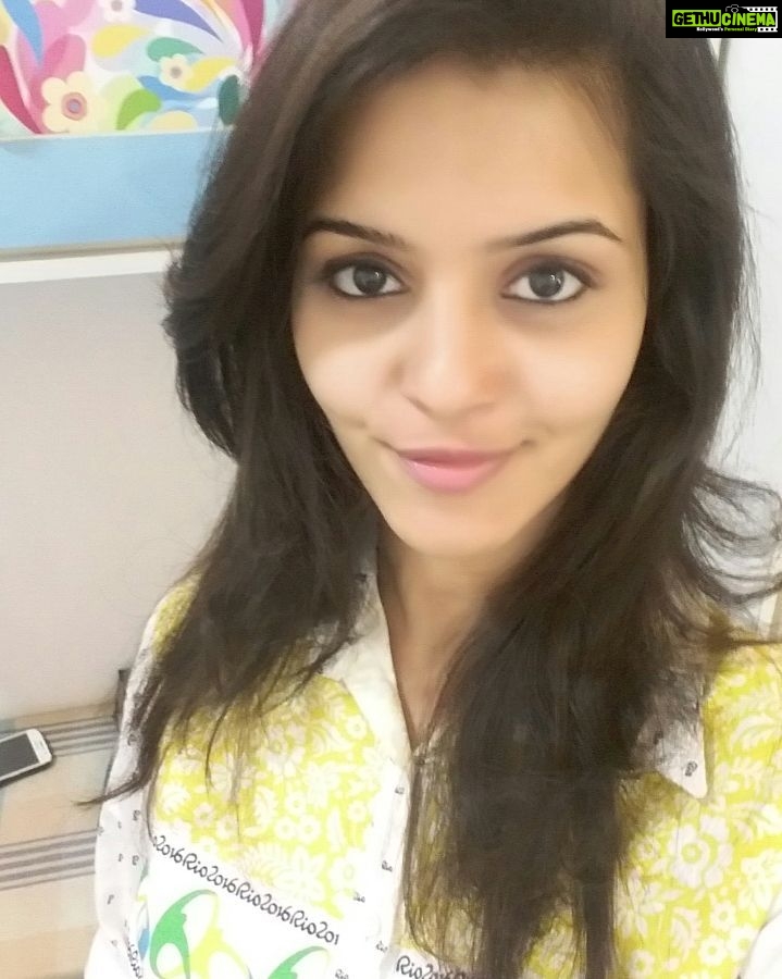 Swathishta Krishnan Instagram Wen We All Meet Up πππ Gethu Cinema