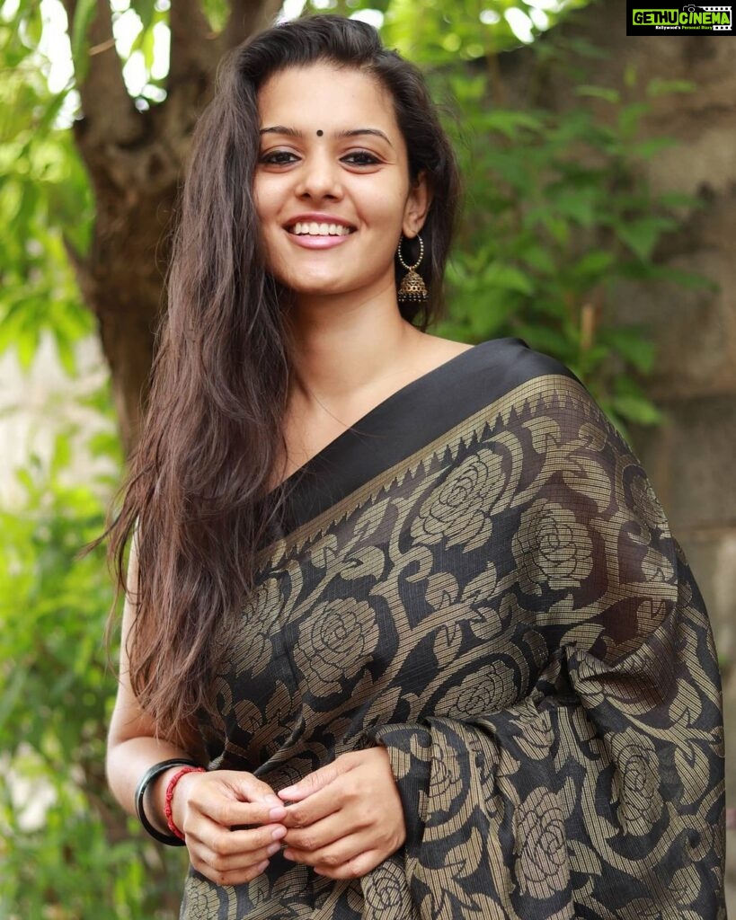 Actress Swathishta Krishnan HD Photos and Wallpapers August 2021 ...