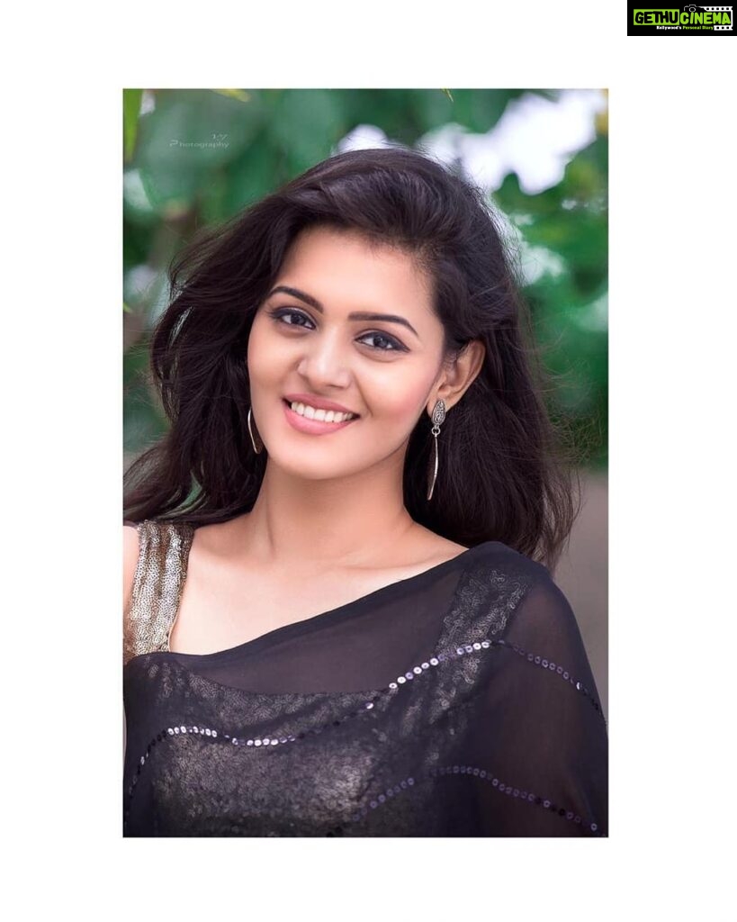 Actress Swathishta Krishnan HD Photos and Wallpapers February 2020 ...