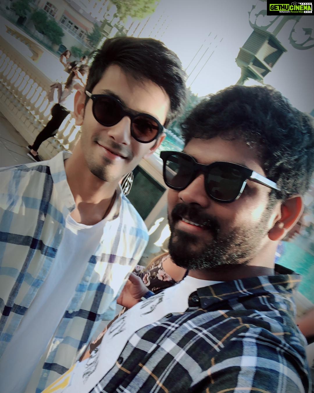 Vignesh Shivan Instagram – #thankyouthankyouthankyou for the warm ...