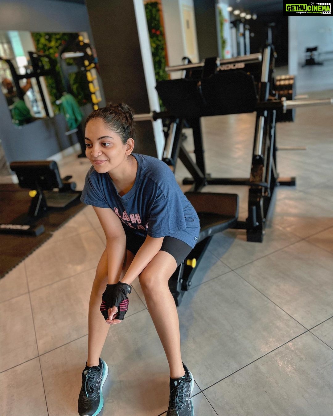 Ahana Kumar Instagram – What do you do at the Gym apart from working ...