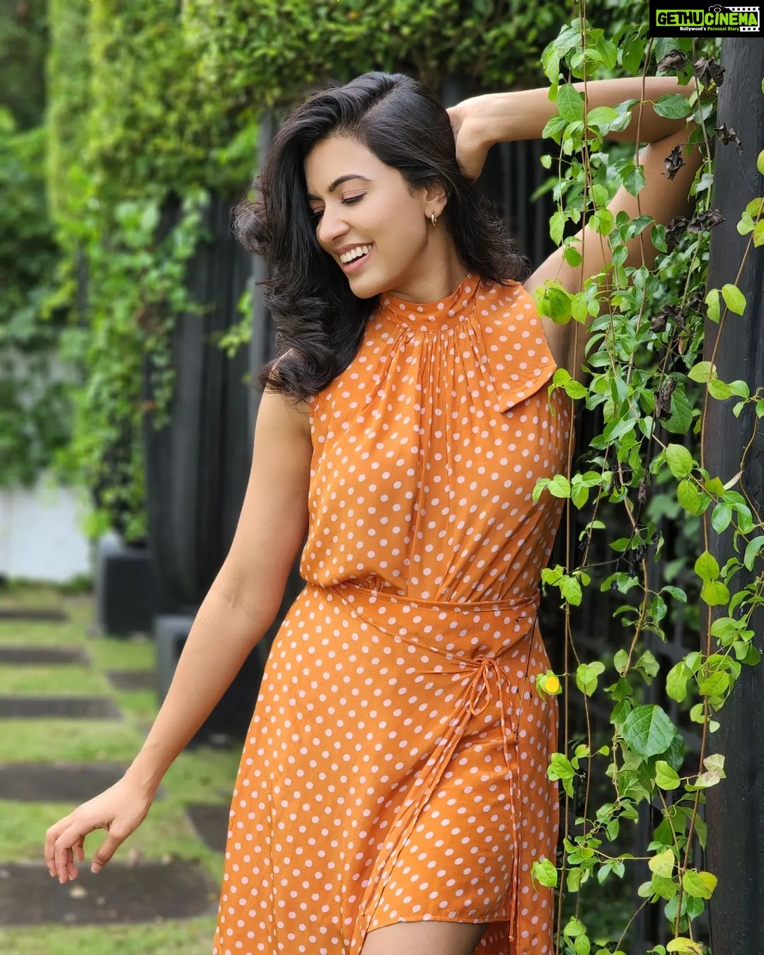 Actress Anju Kurian HD Instagram Photos and Wallpapers September 2022 | Gethu Cinema