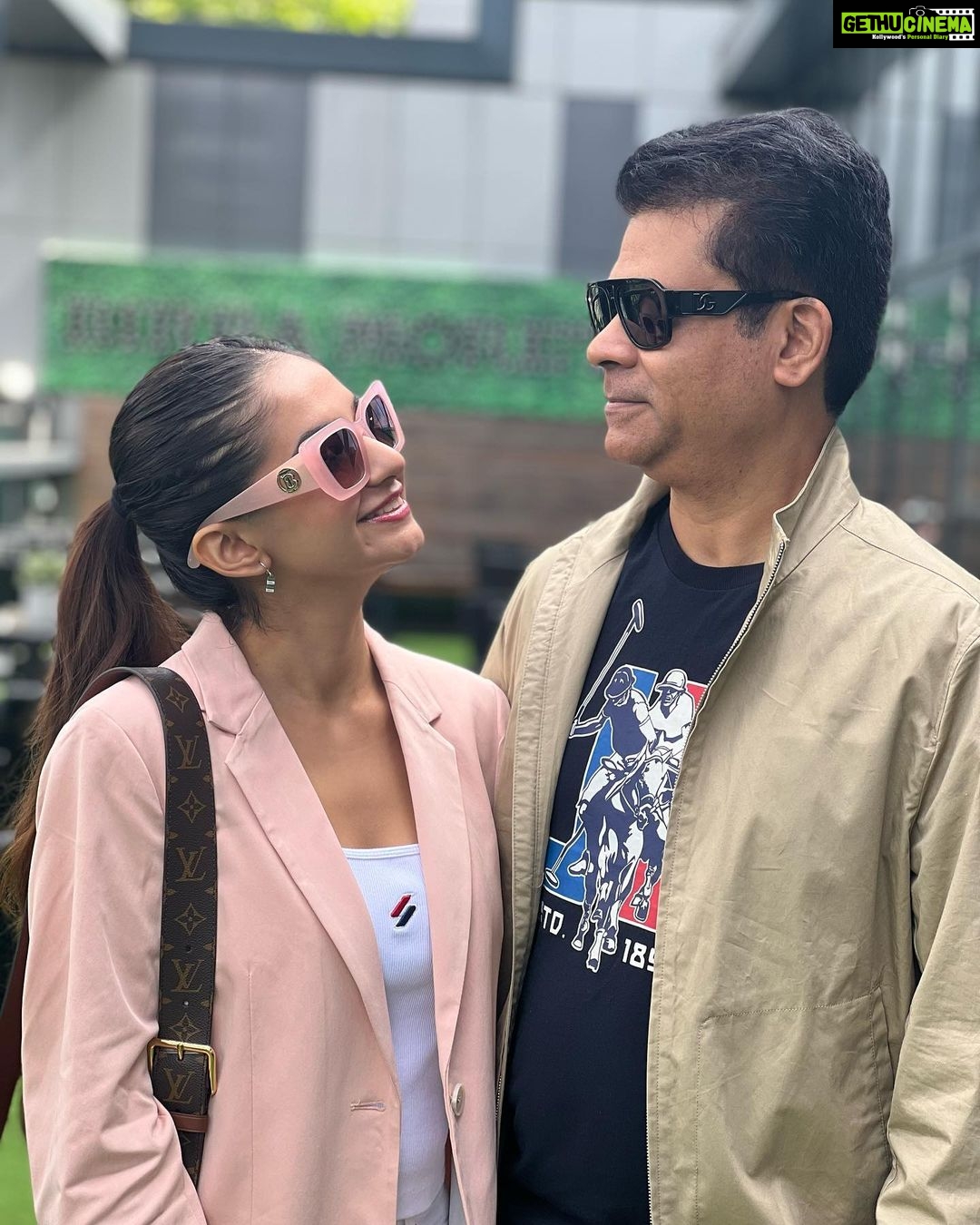 Anushka Sen Instagram - Happy Father’s Day to the coolest dad In the ...