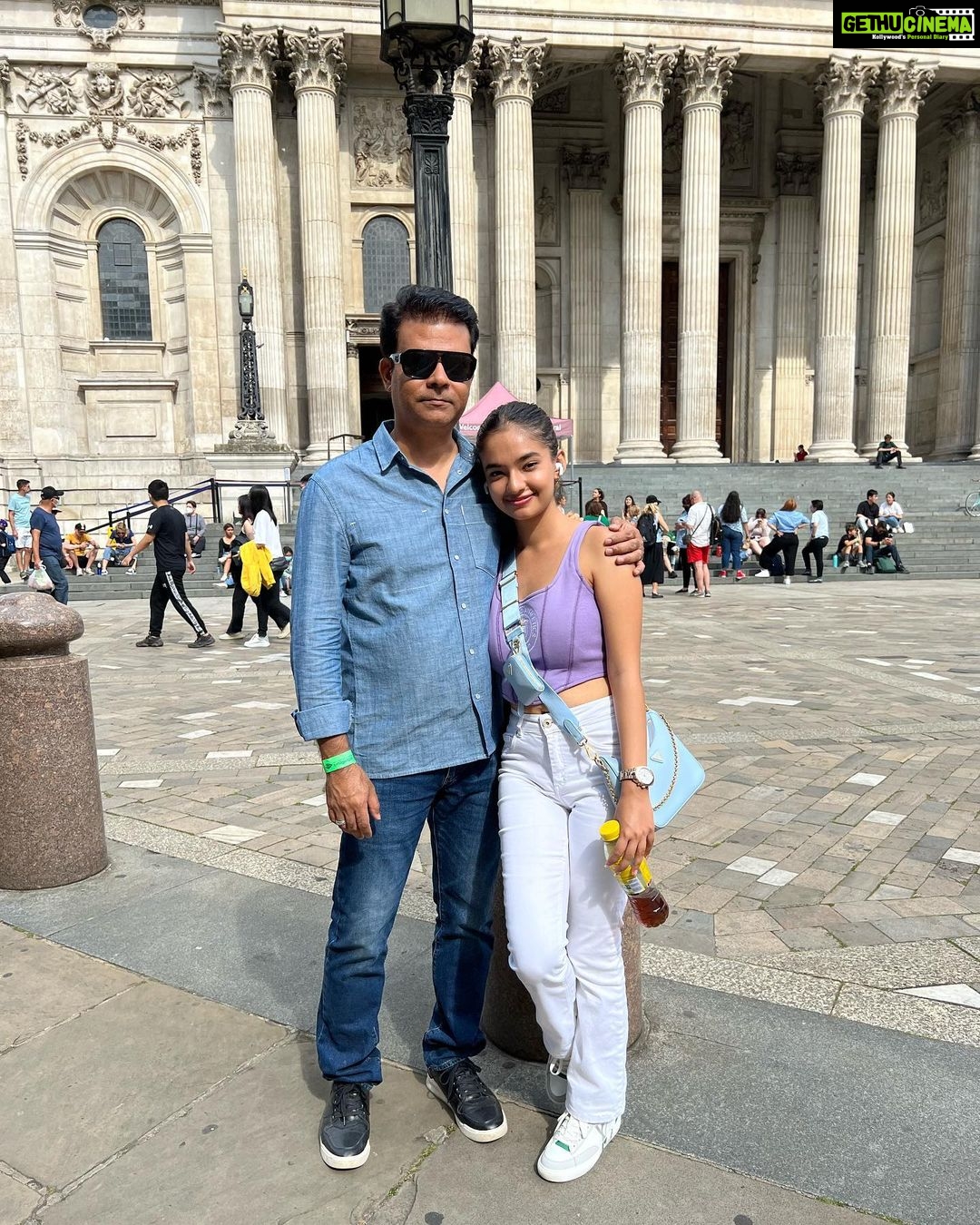 Anushka Sen Instagram – Happy Father’s Day to the coolest dad In the ...