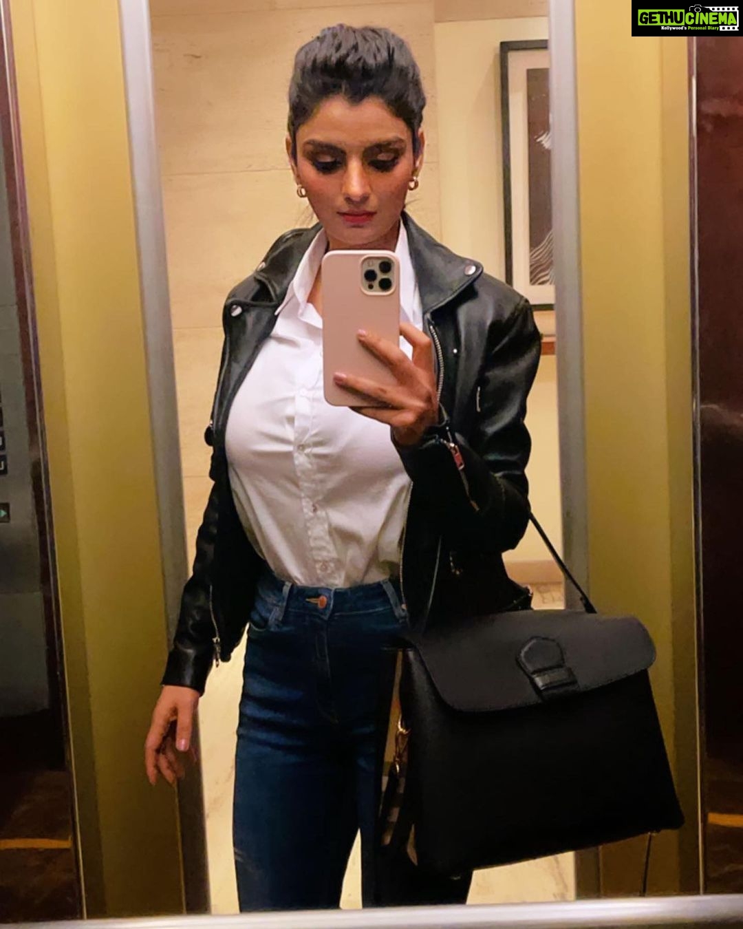 Actress Anveshi Jain HD Instagram Photos and Wallpapers February 2022 ...