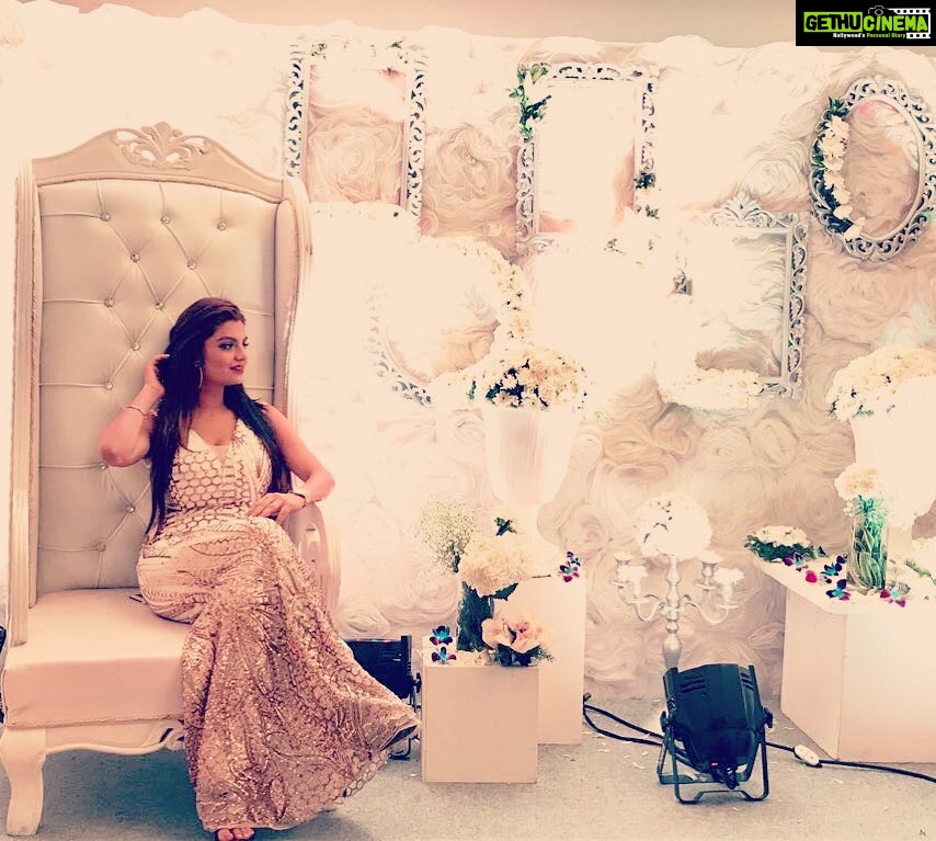 Anveshi Jain Instagram - Yellow decor for the groom and pink for the ...