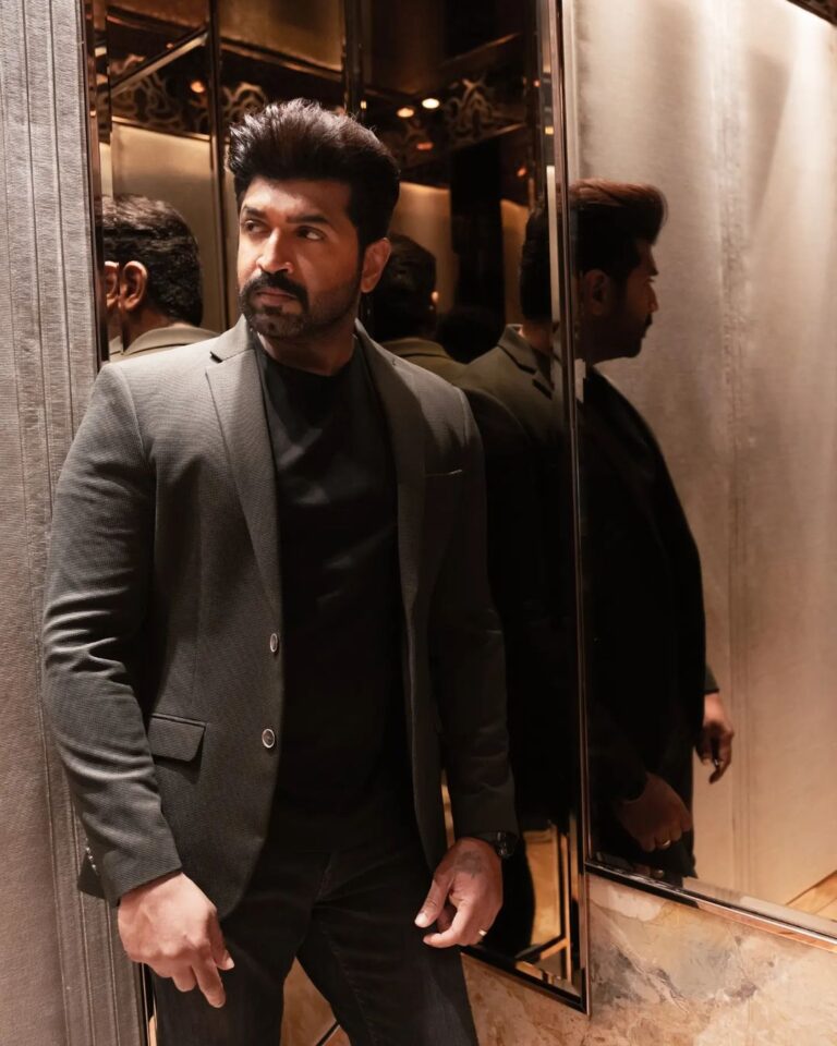 Arun Vijay Wiki, Biography, Age, Gallery, Spouse and more