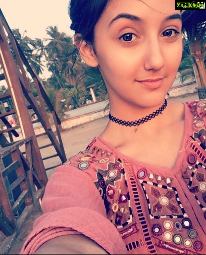 Ashnoor Kaur Instagram – Many many happy returns of the day Nikilllll🤙🏻 ...