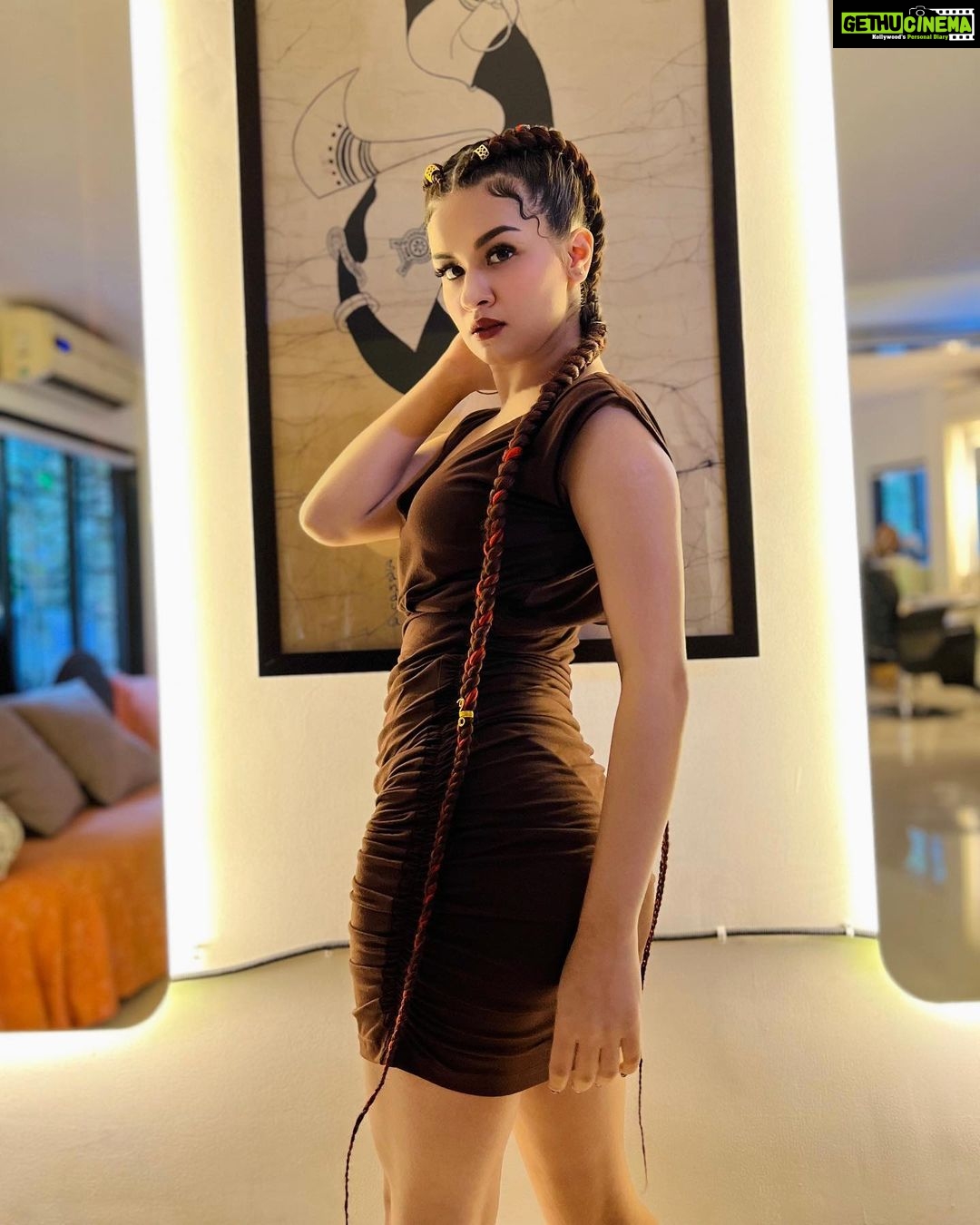 Avneet Kaur Instagram – You like my hair? Gee thanks just bought it.😉🤎 Outfit :- @risate ...