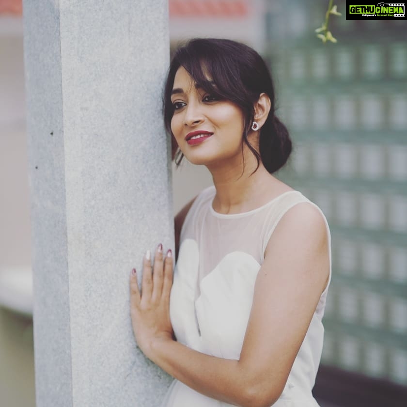Bhanu Sri Mehra Instagram – 🦢 | Gethu Cinema