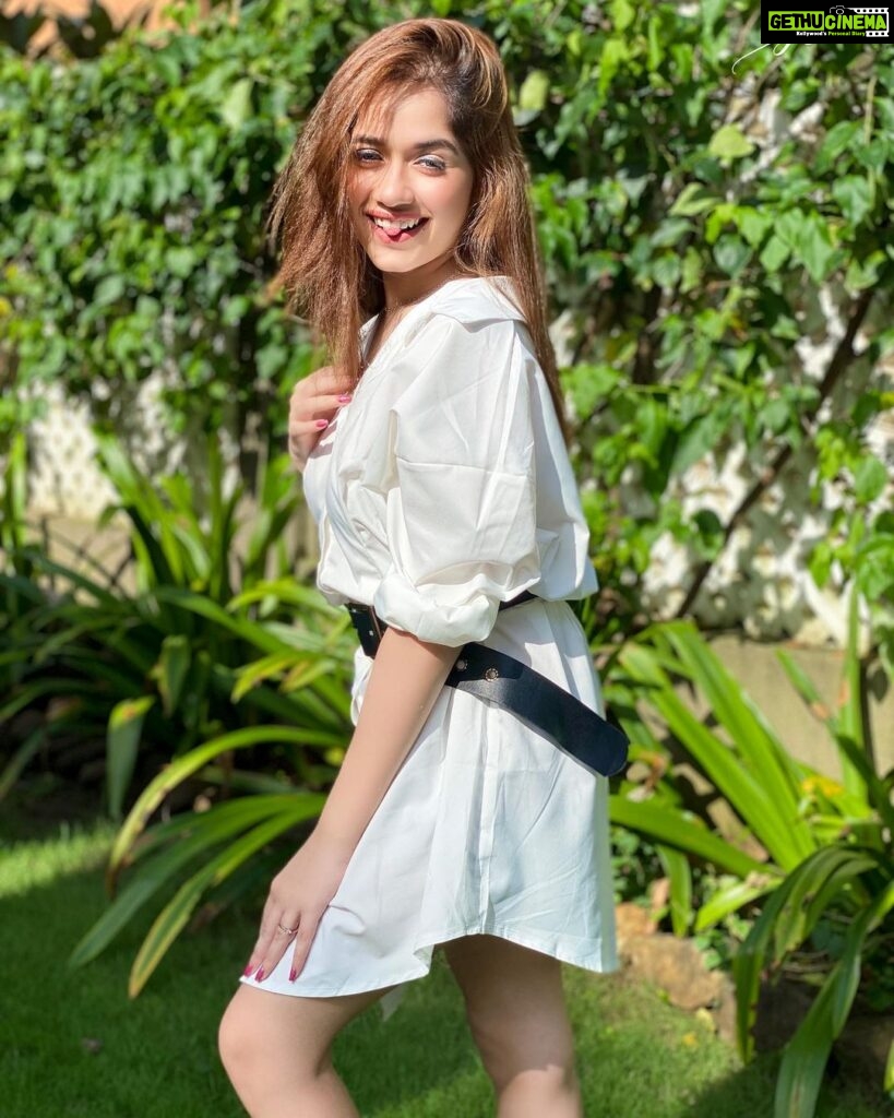 Actress Jannat Zubair Rahmani HD Photos and Wallpapers January 2021 - Gethu Cinema