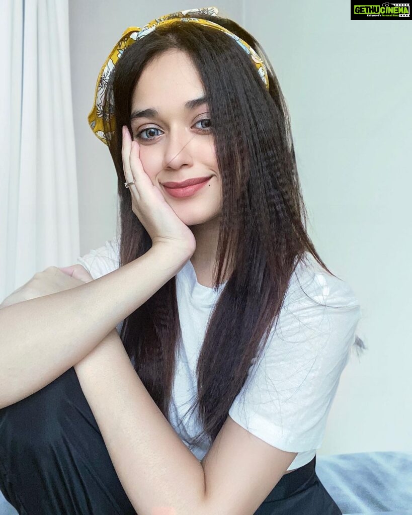 Jannat Zubair Rahmani Instagram - ‘When you hit rock bottom and survive ...