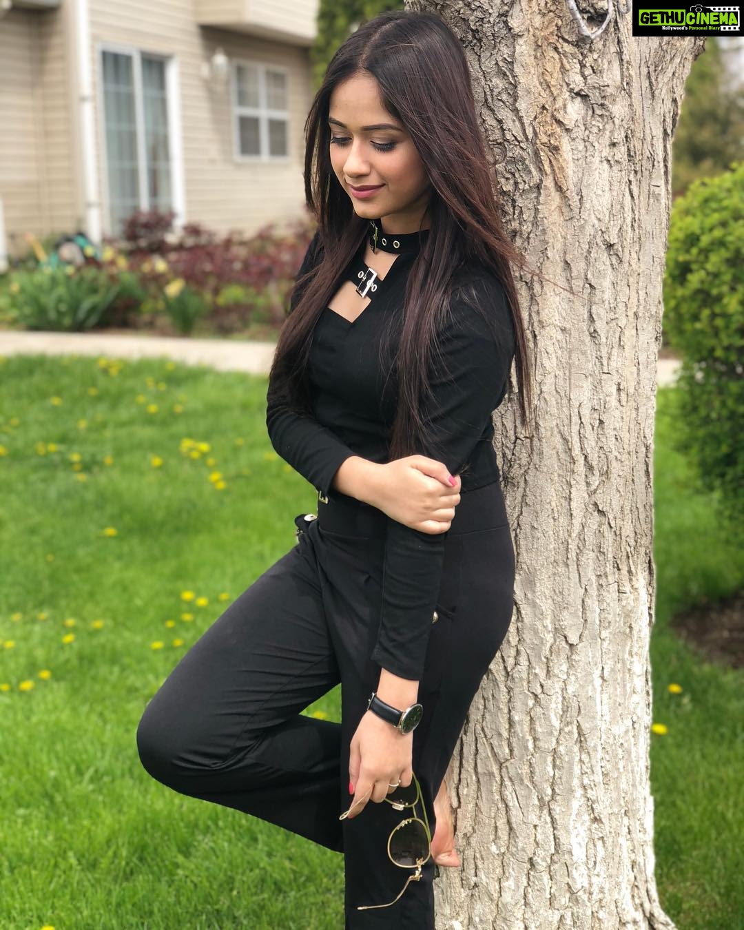 Jannat Zubair Rahmani Instagram – Omgggggg 5 Million 🔥 1M+ followers in ...