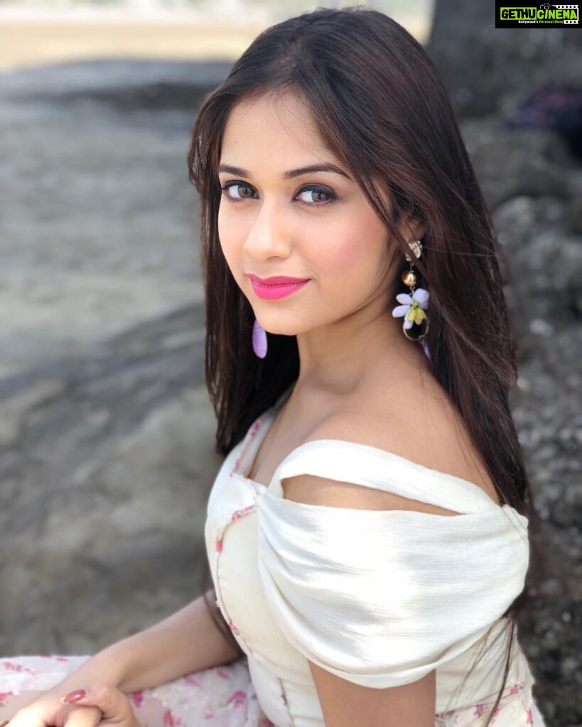 Actress Jannat Zubair Rahmani HD Instagram Photos and Wallpapers March ...