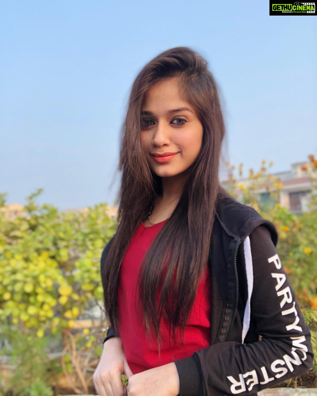 Jannat Zubair Rahmani Instagram – Always remember to fall asleep with a ...